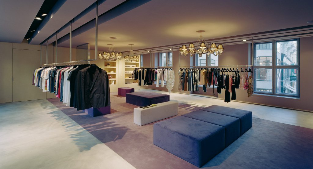 2006FEB01 Concept Store: Unique Shopping Experience